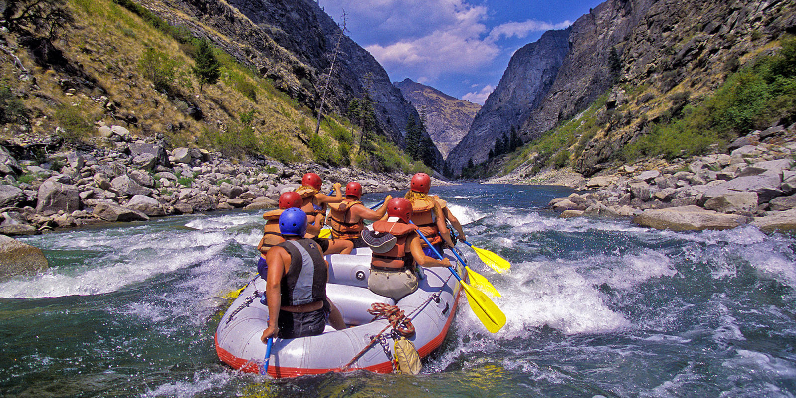 Where To Go White Water Rafting In 2017 6 Best US Rafting Trips