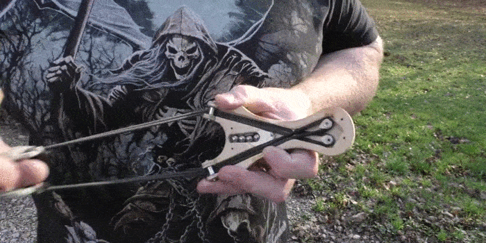 Brilliant Compact Slingshot Has Its Own Internal Magazine