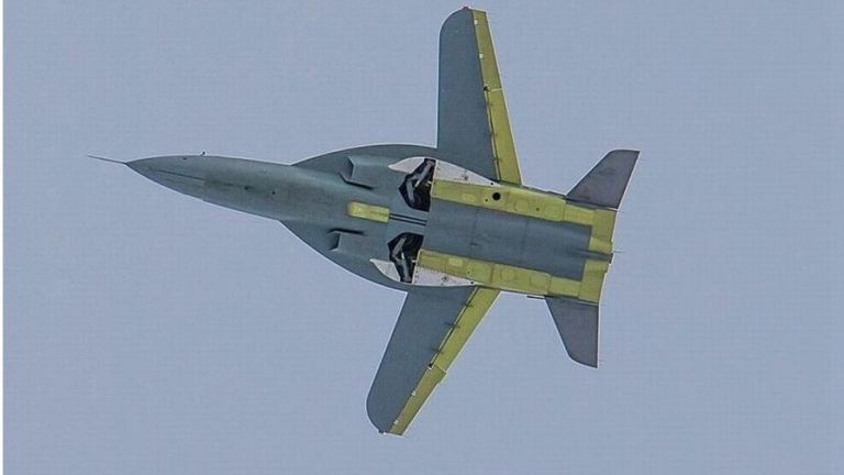Reverse Wing Plane Demystifying Aerodynamics: Can Planes Fly Upside