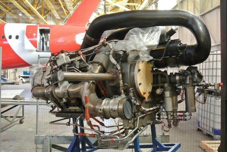 Check Out the Glorious Guts of an Airbus A320 Being Ripped Apart. The