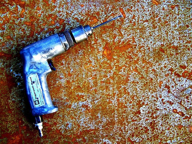 How the Amish Use Power Tools