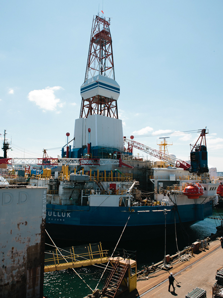Shell's Huge Arctic Drilling Vessels